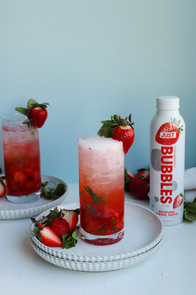 ALL NEW STRAWBERRY BUBBLES + a Juicy Cocktail Recipe – JUST WATER